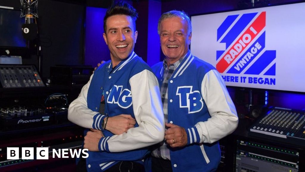 DJs celebrate 50 years of Radio 1 and 2 - BBC News