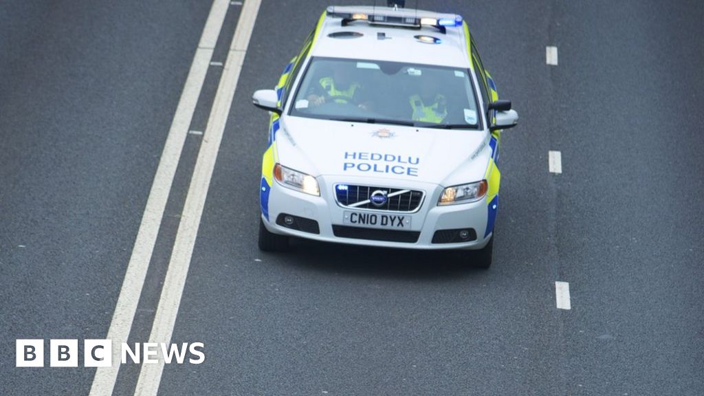 Half of Gwent Police budget to be collected locally by 2021 - BBC News