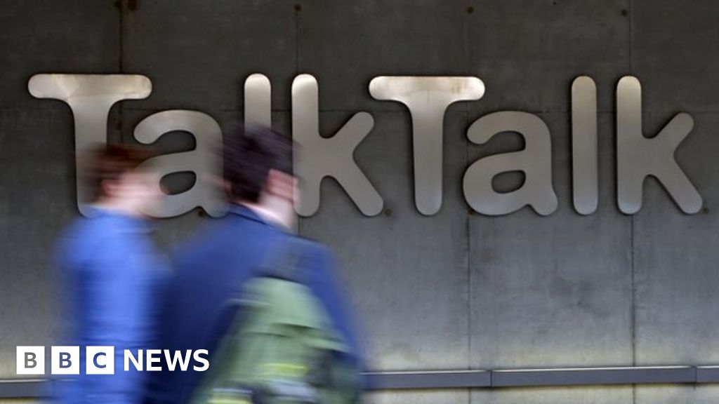 TalkTalk cyber-attack: Boss 'receives ransom email' - BBC News