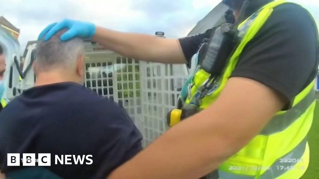 Arrest footage of man who killed Matthew Boorman - BBC News