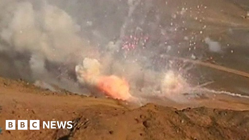 Stand well back - BBC News