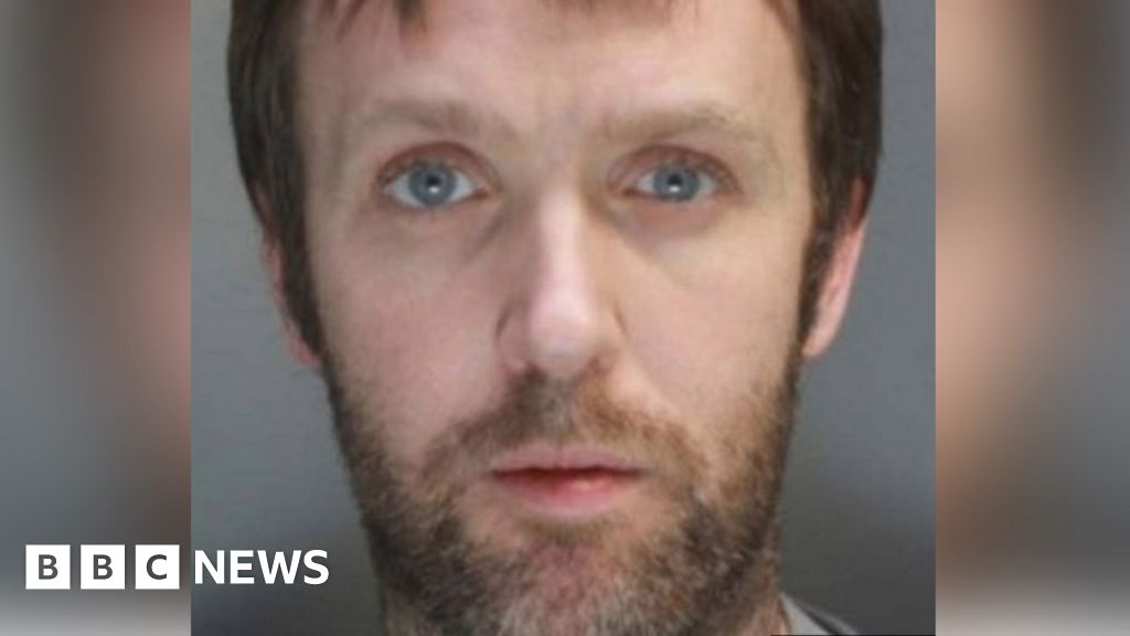 Robert Child jailed for killing mum with hammer - BBC News