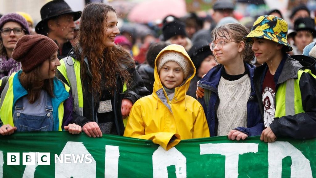 Greta Thunberg: Rewilding plan for College Green rally site - BBC News