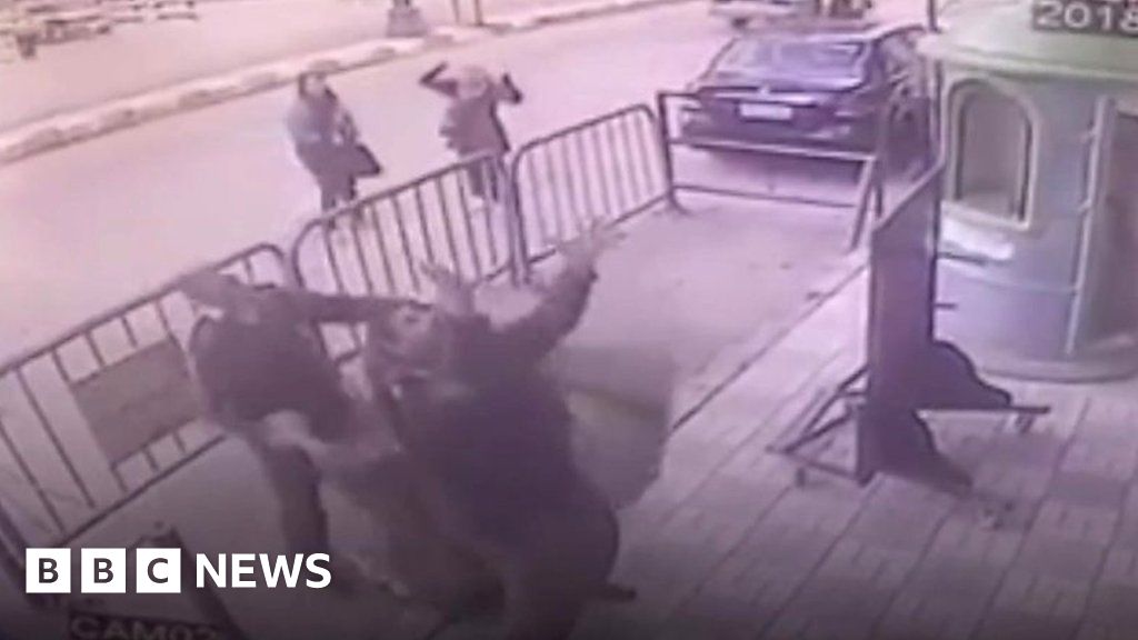 Moment policeman catches falling child – World is Crazy