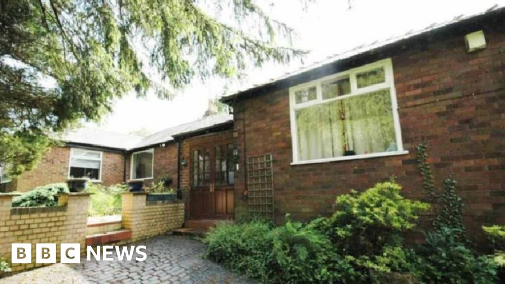 Stockport identity fraud victim's £500k home put on market - BBC News