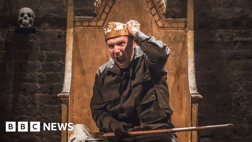 Richard III captures the political moment - BBC News