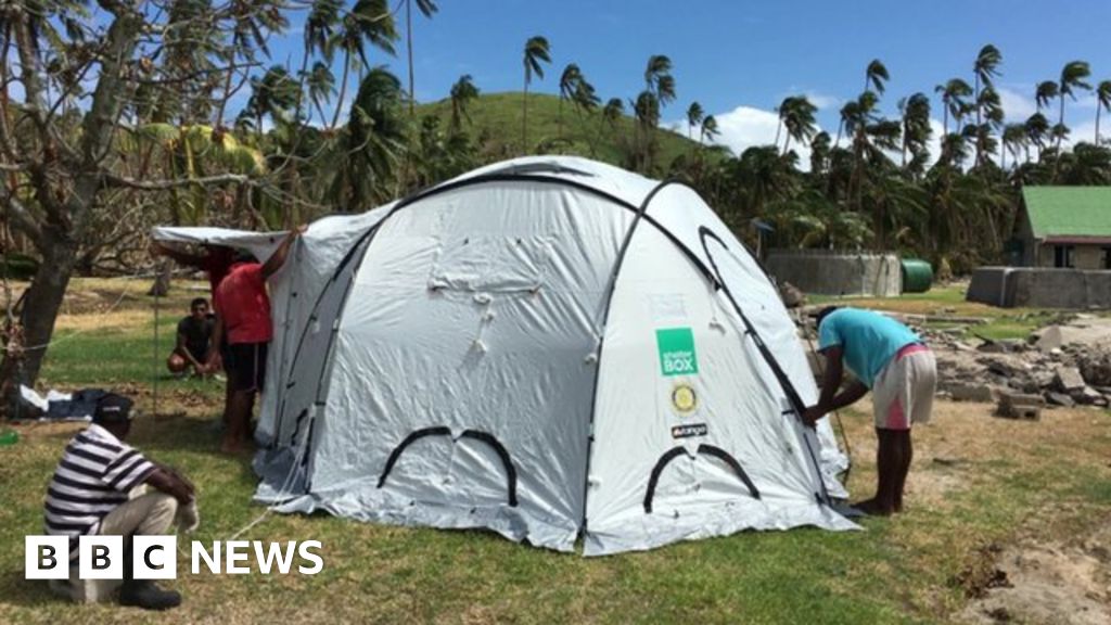 Cyclone Winston: Aid arrives in Fiji - BBC News