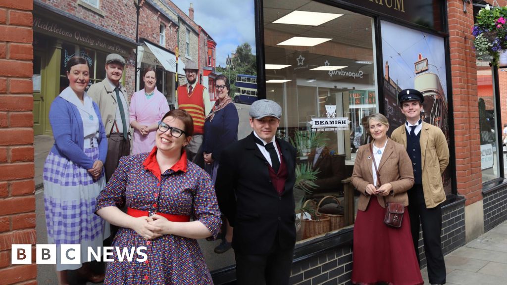 Beamish Museum opens pop-up emporium in Durham city centre - BBC News