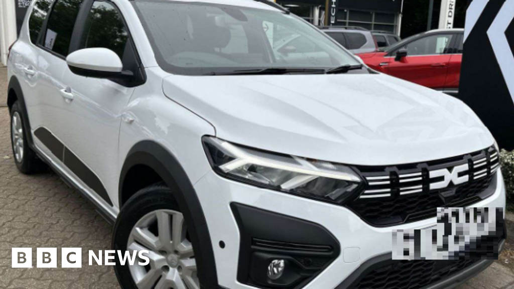 More arrests after police officer hit by car near Devizes