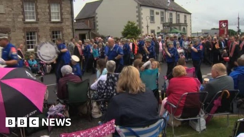 Bessbrook, County Armagh hosts flagship Twelfth parade - BBC News