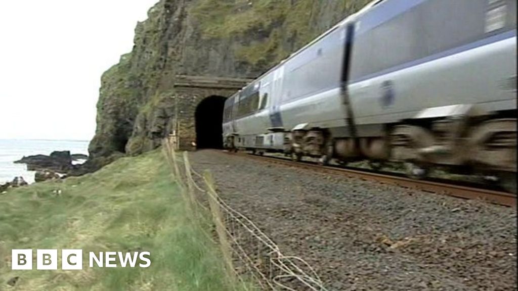 Northern Ireland rail upgrades get £17m EU funding - BBC News