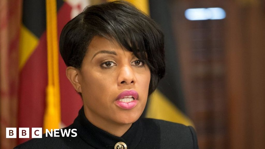 Mayor of riot-hit Baltimore to quit in 2016 - BBC News