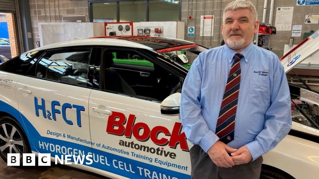 Hydrogen cars: South West College students to train on new fuel vehicles