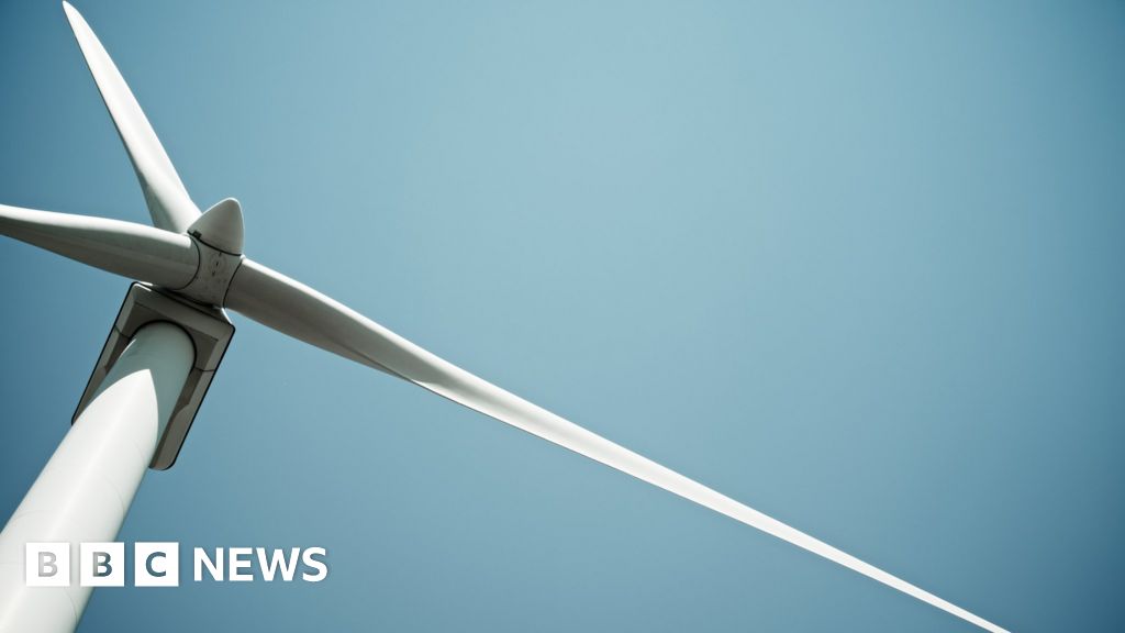 Brechfa Forest West: Early morning turbine delivery advised - BBC News