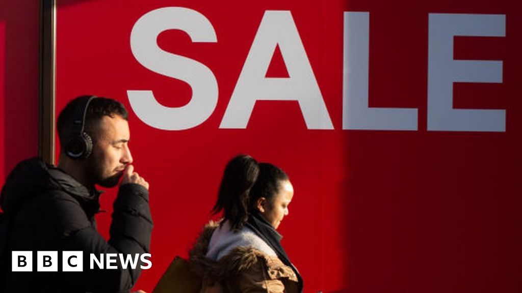 Christmas: How shops fared in four charts - BBC News