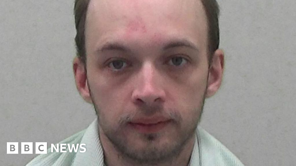 Repeat child sex offender jailed for 'abhorrent' SnapChat messages to girl