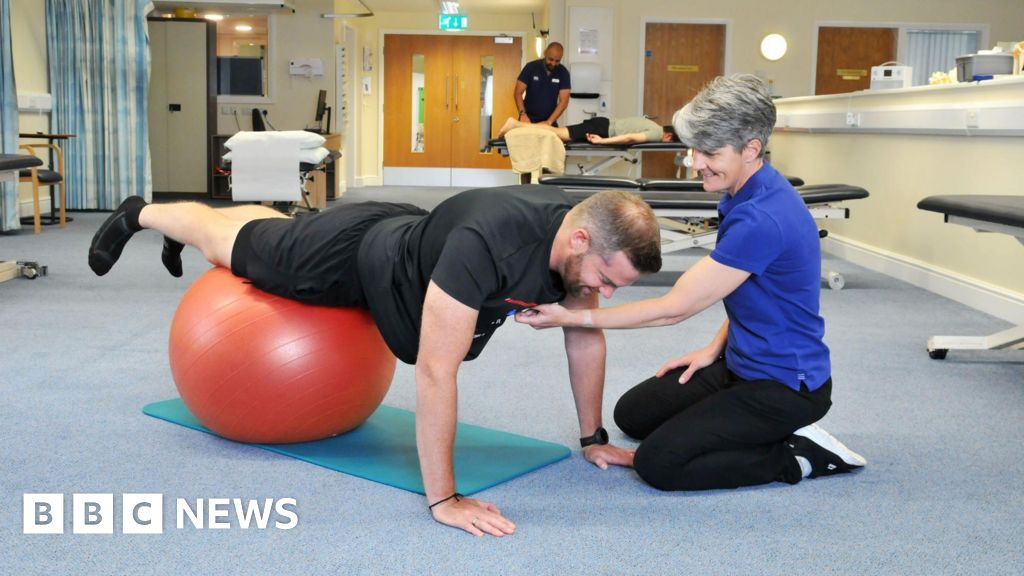 Harrogate charity for injured police 'inundated' after riots - BBC News