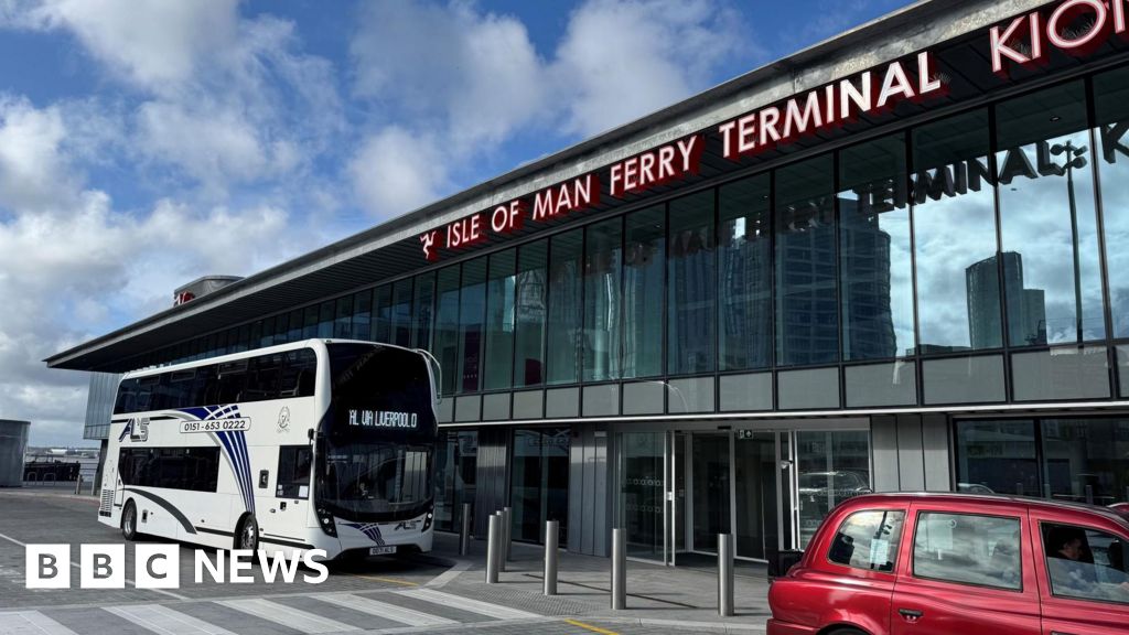 Isle of Man ferry terminal to Liverpool city centre bus returns