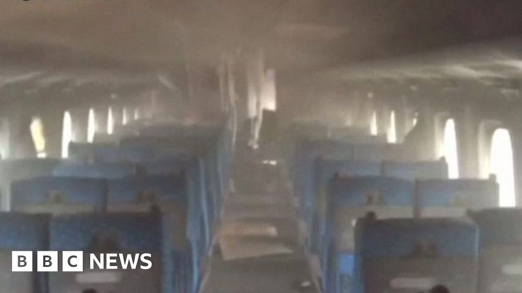 Commuters flee Japan train after man sets himself alight - BBC News Commuters flee Japan train after man sets himself alight - BBC News
