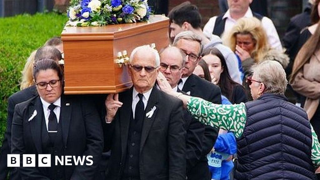 Knowle West stabbings: Community trying to build strength from tragedy ...