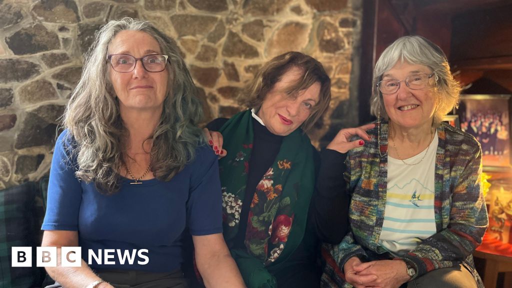 Friends reunite 50 years after working on Sark