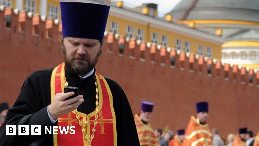 New app connects Russian Orthodox Church to believers - BBC News