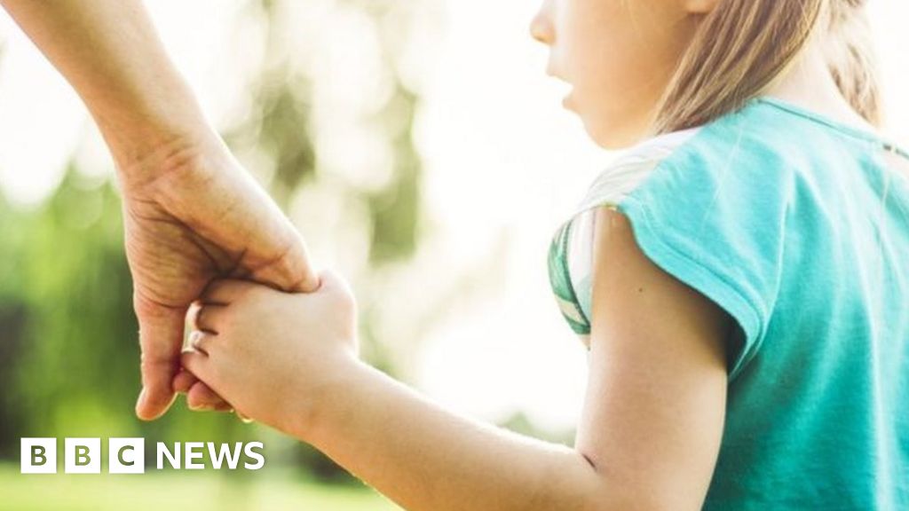 Campaign to seek adoptive parents in Northern Ireland - BBC News