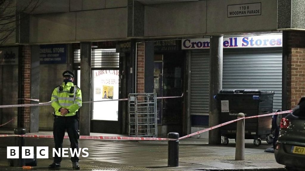 Newham stabbing: Murder arrest after boy dies - BBC News