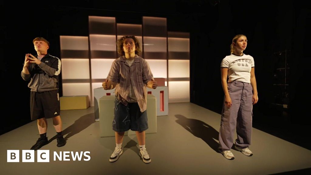 Play inspired by real-life stories of prisoners' children - BBC News