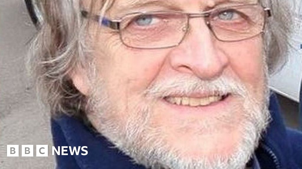 Telford police chaplain returns after inquiry - BBC News
