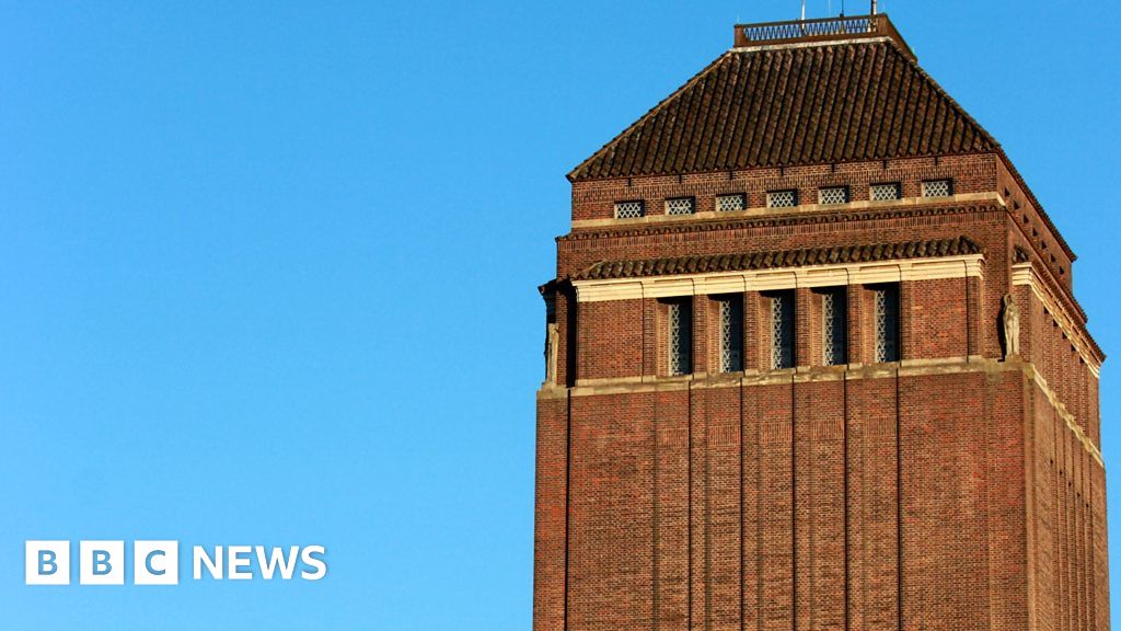 Cambridge University Library tower opens to the public