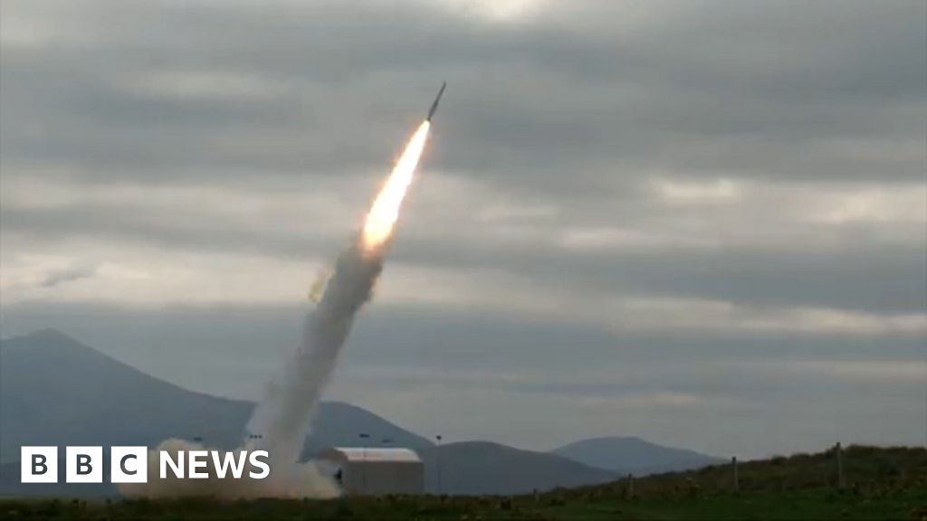 First UK space-bound rocket fired from Western Isles - BBC News