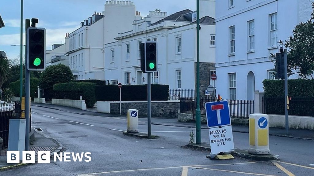 Social media one-way driver is wanted by police in Guernsey