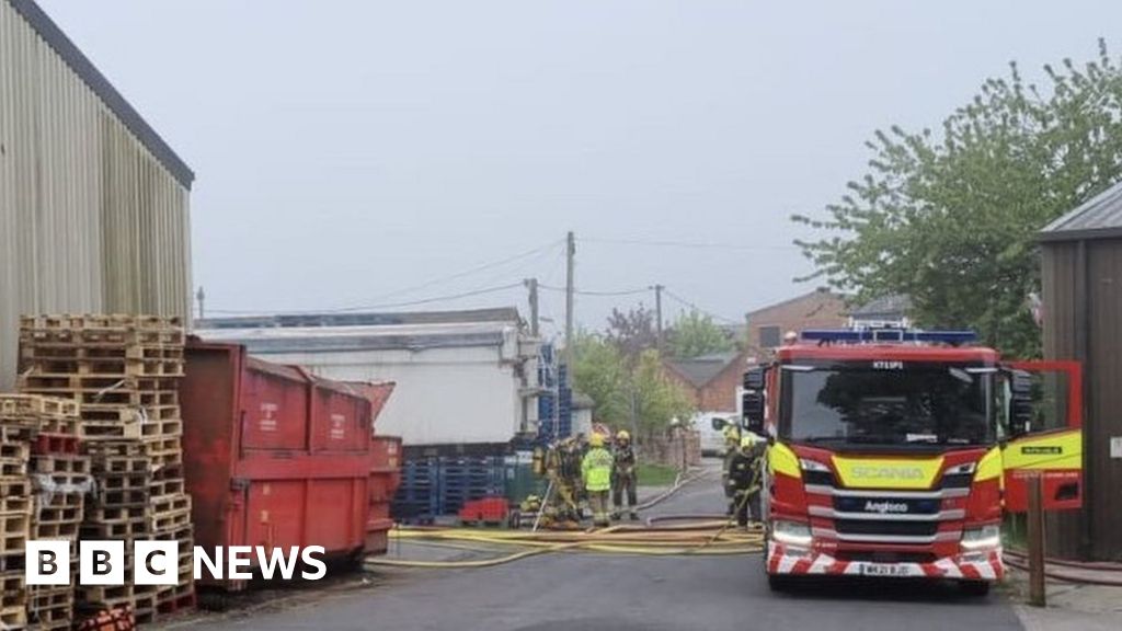 Gillingham factory fire breaks out after oven sets alight - BBC News