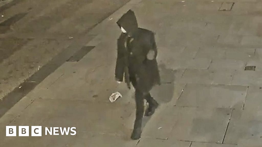 Scarlet Blake: CCTV shows murderer in coat and mask