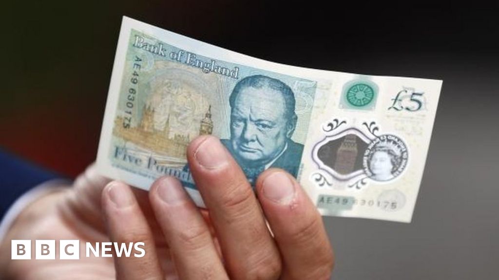 'I sold three new fivers for £460' on Ebay - BBC News