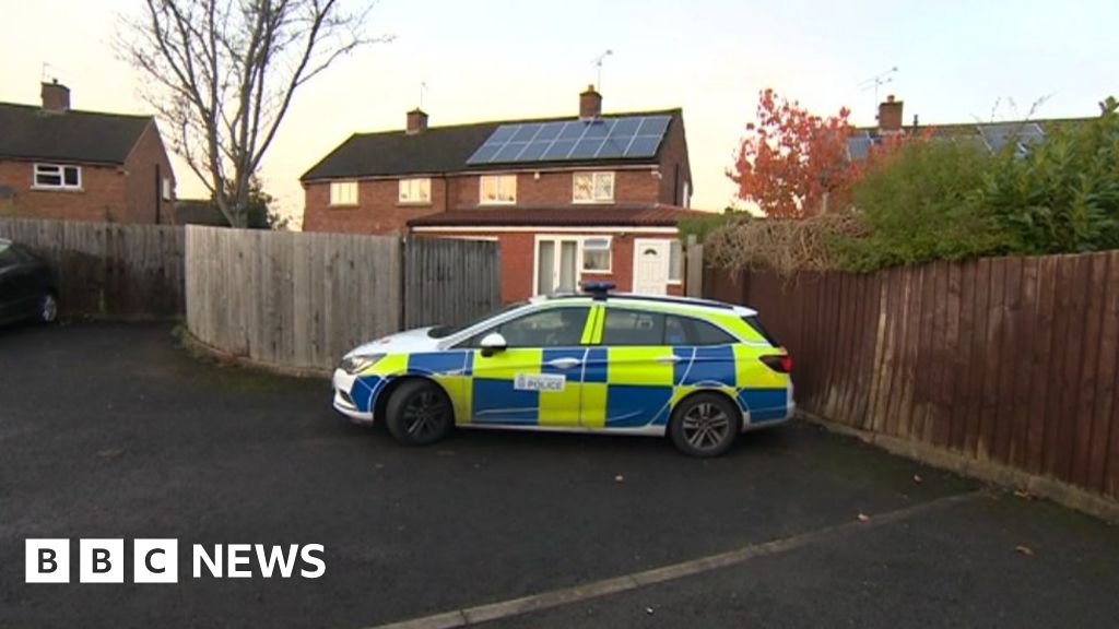 'Unexplained' deaths probed at Redditch home - BBC News