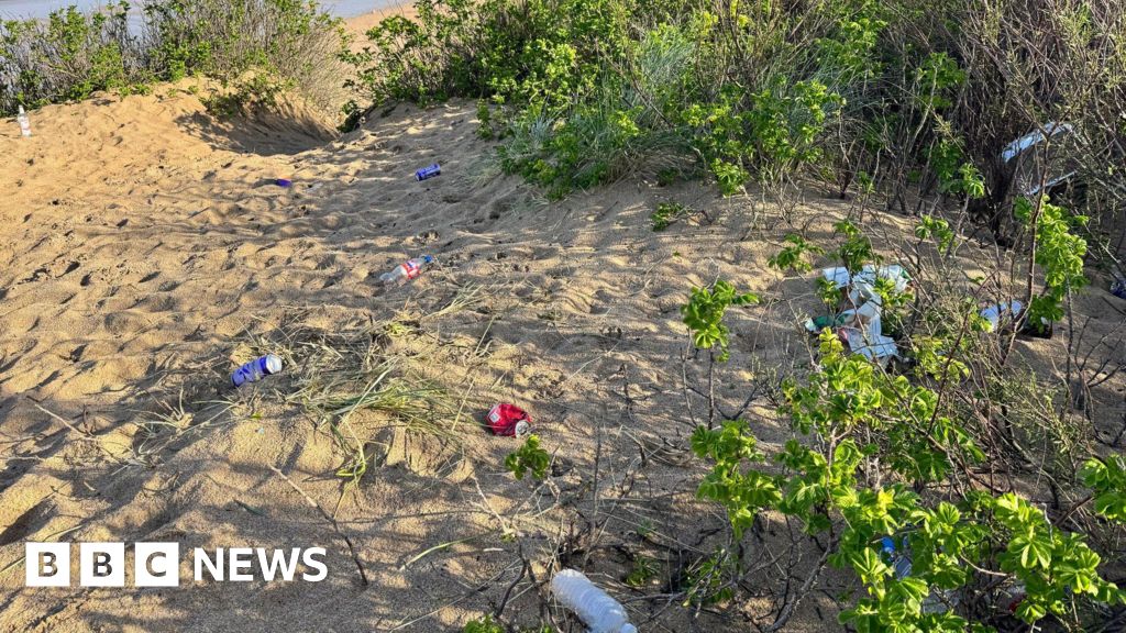 Fistral Beach litter group warns of sand dunes 'trashing' - BBC News