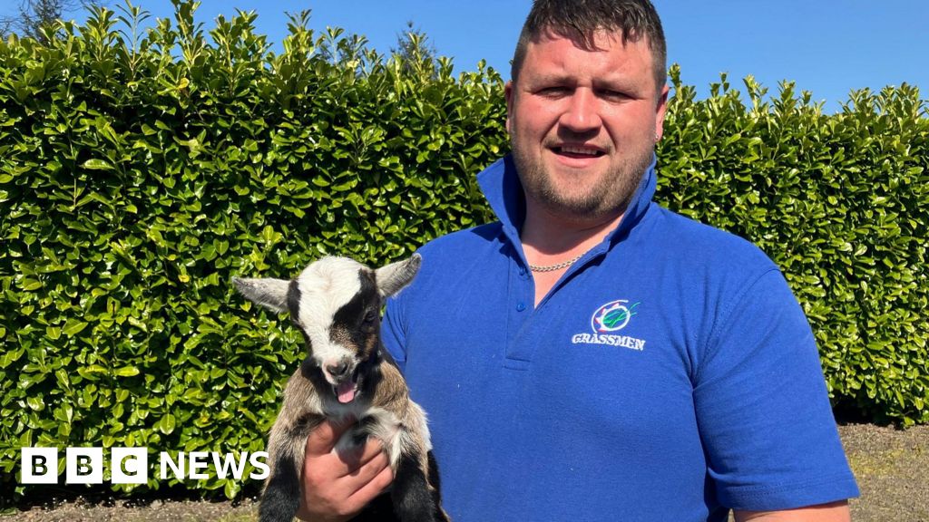 NI wildfires: Man 'owes everything' to fire crews who saved home