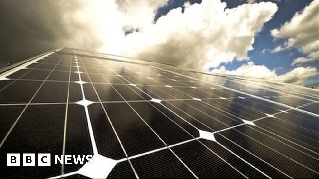 Wimborne solar farm plans set to be submitted - BBC News