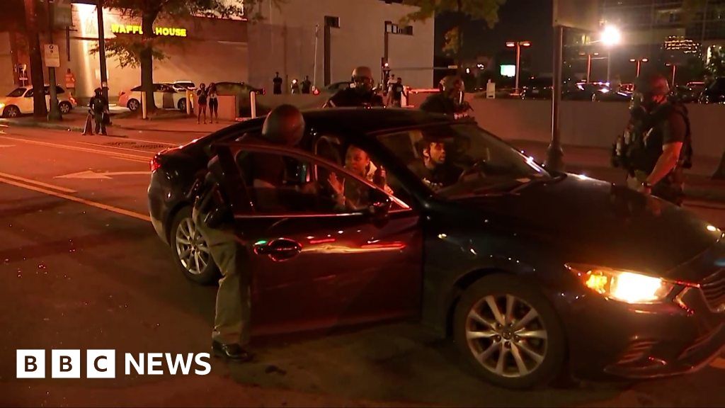 'We felt like we were going to die in that car' - BBC News