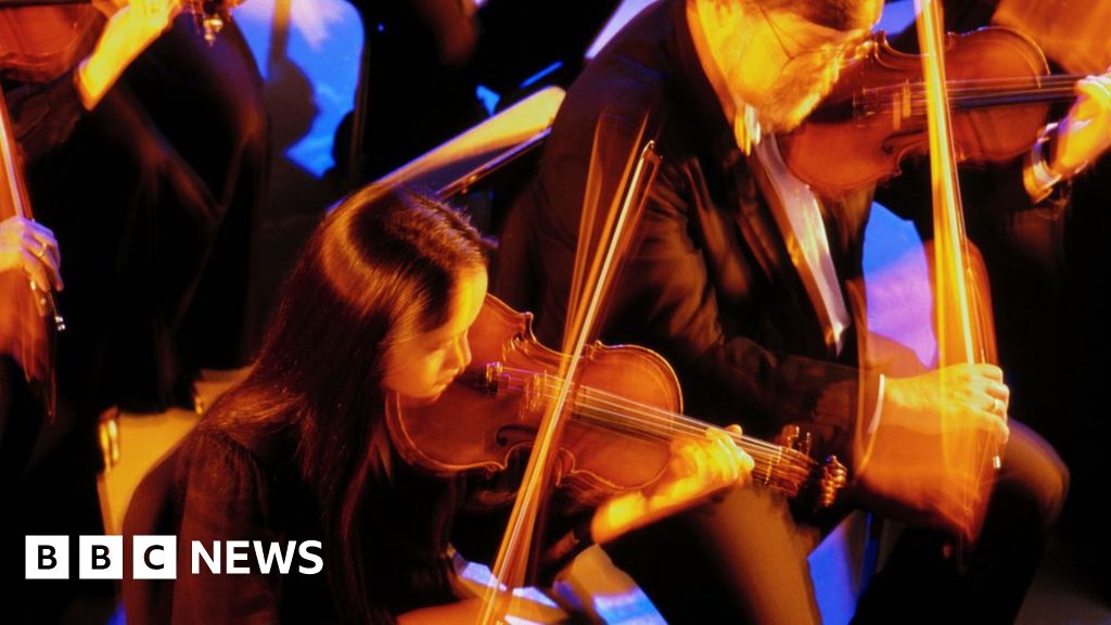 Wolverhampton Ibiza Proms event to go ahead despite noise fears - BBC News