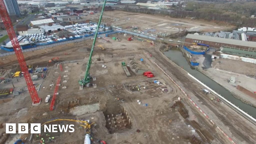 Delayed Midland Met Hospital cost may rise due to Carillion collapse ...