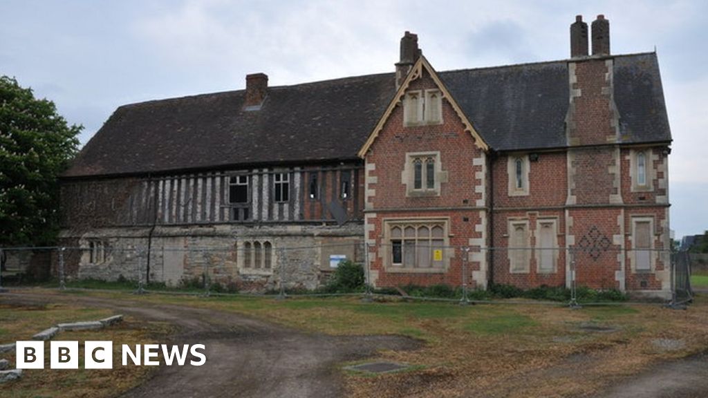 Restoration work begins on Gloucestershire medieval priory - BBC News