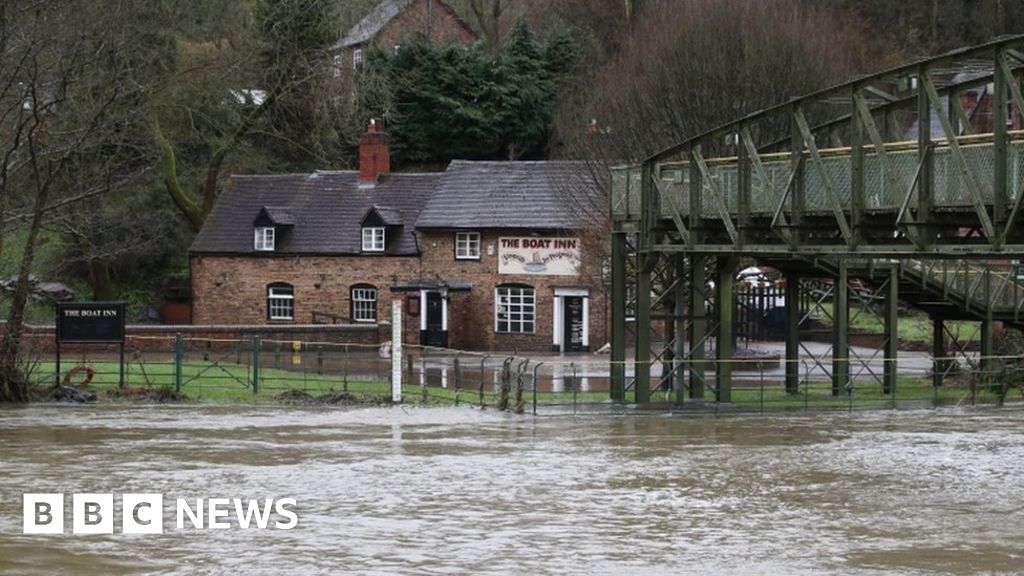 Weird weather: Can computers solve UK puzzle?