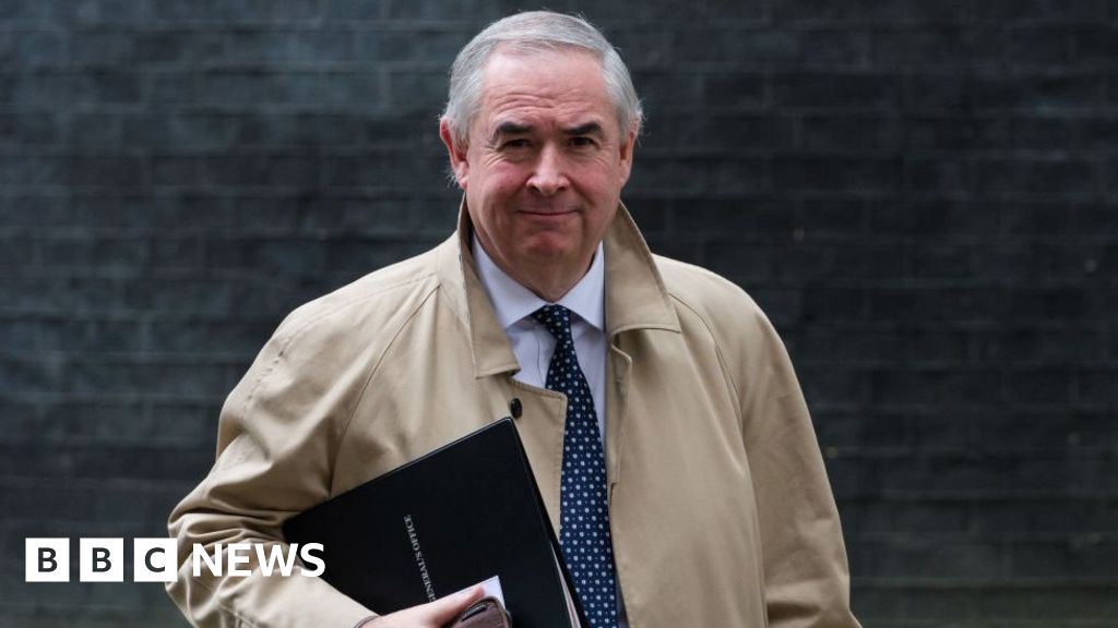 Sir Geoffrey Cox: Constituents split over MP's second job - BBC News