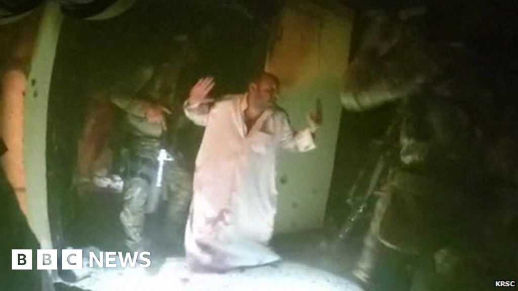 'Hostage rescue' footage of US-led raid on IS jail released - BBC News