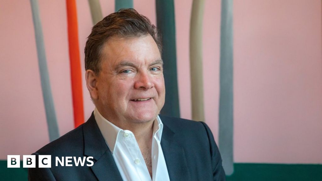 Arts body Creative Scotland appoints new chairman - BBC News