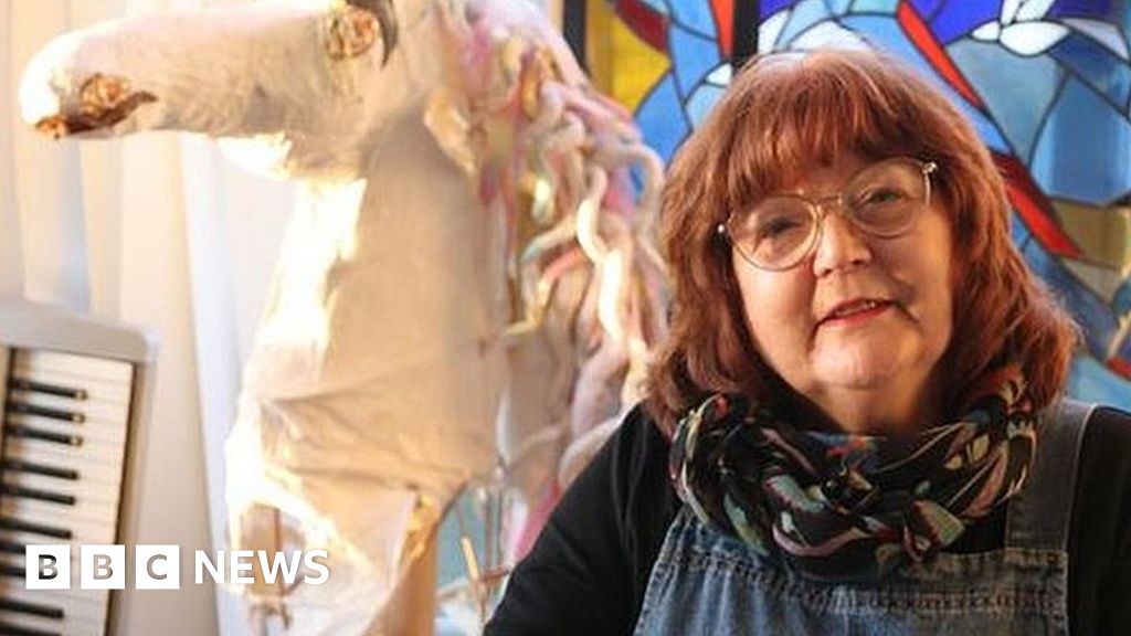 Stroud Loneliness Project using art to help people heal from trauma ...