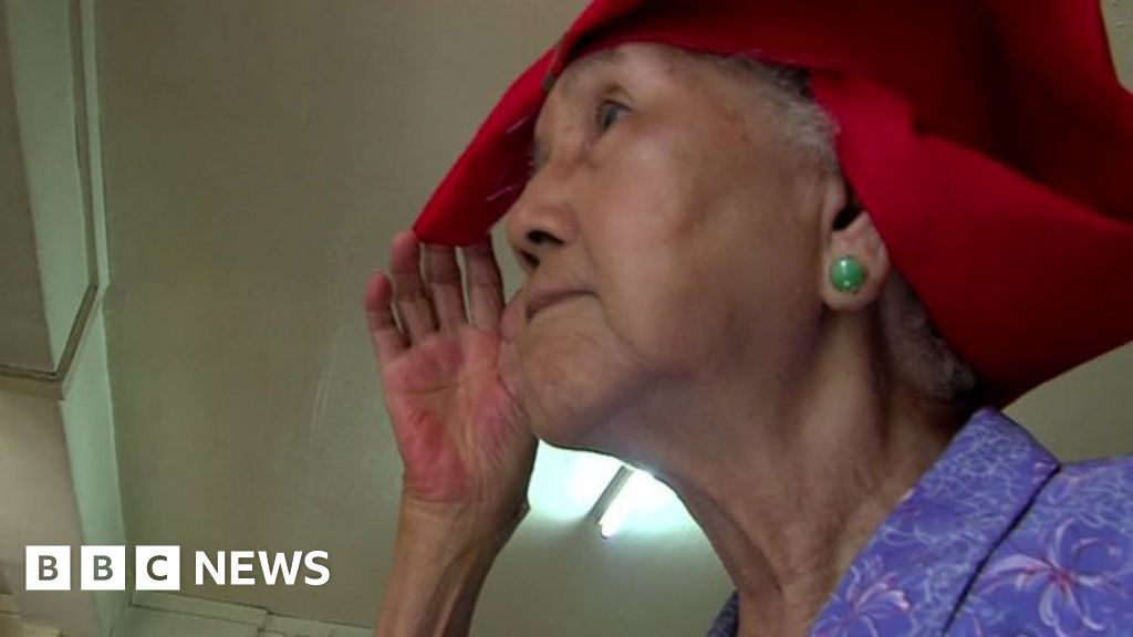 Singapore at 50: The Samsui women who built a city - BBC News